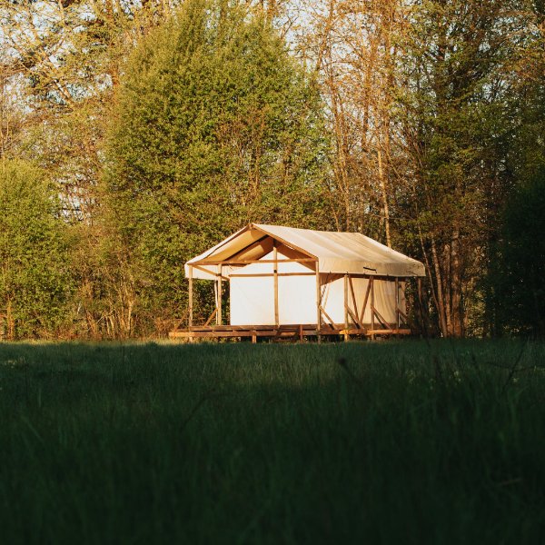 How to Choose a Tent House - Life inTents